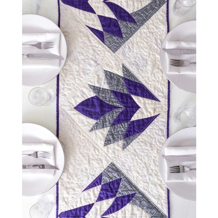 GO! Cleapatra's Table Runner Pattern – AccuQuilt