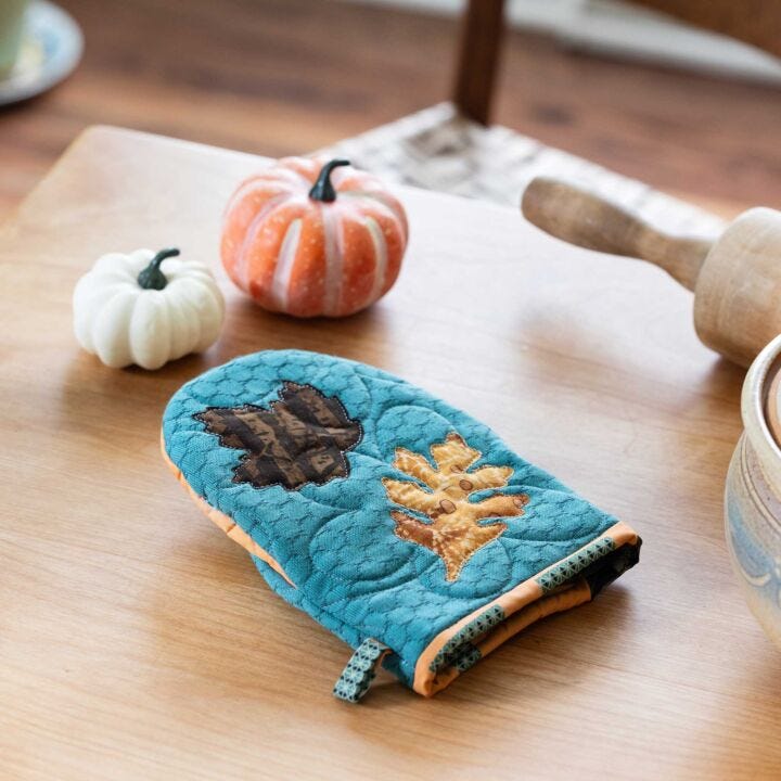 GO! 4 Seasons Mini Oven Mitts Pattern - AccuQuilt