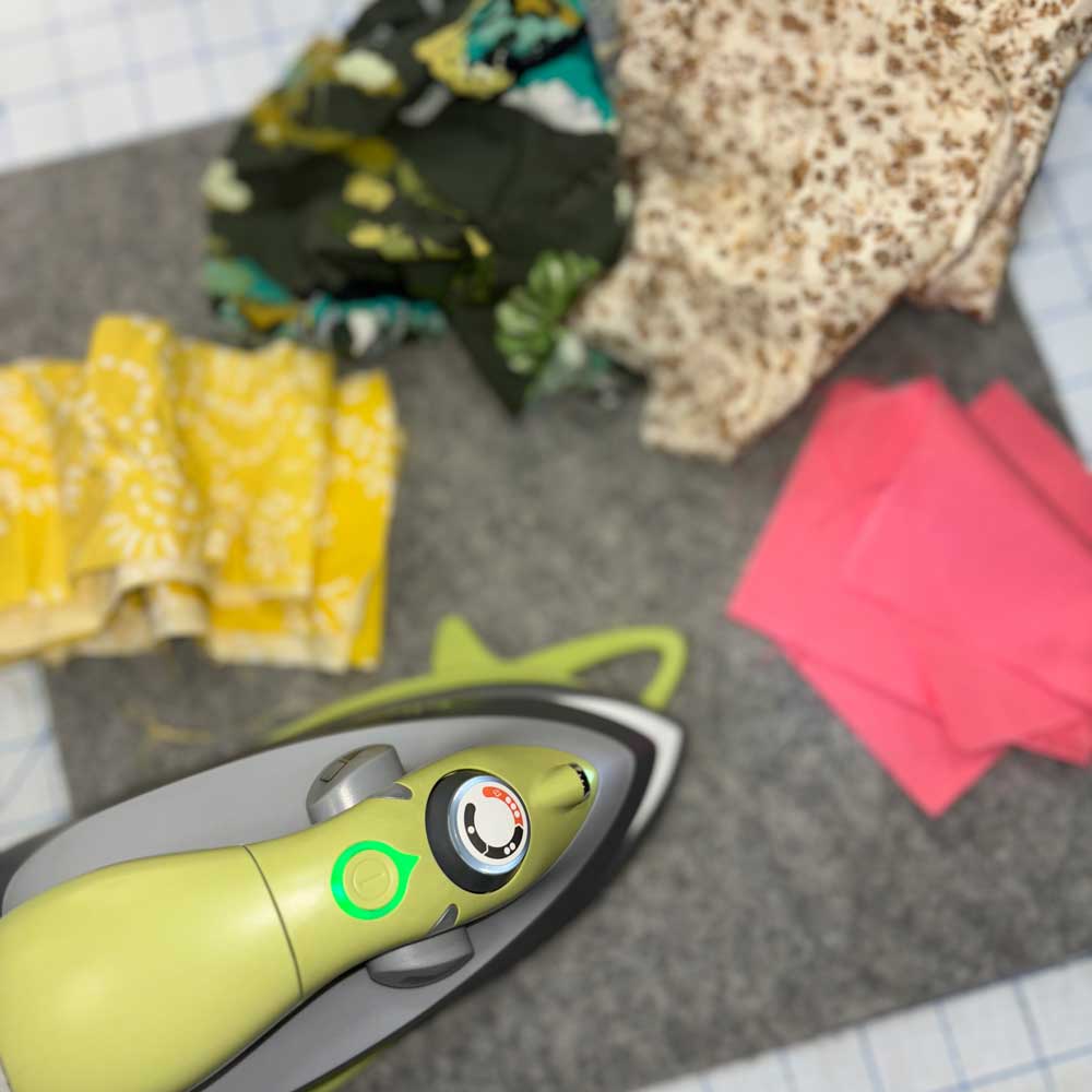 Bust Your Scraps in the Most Random of Ways!