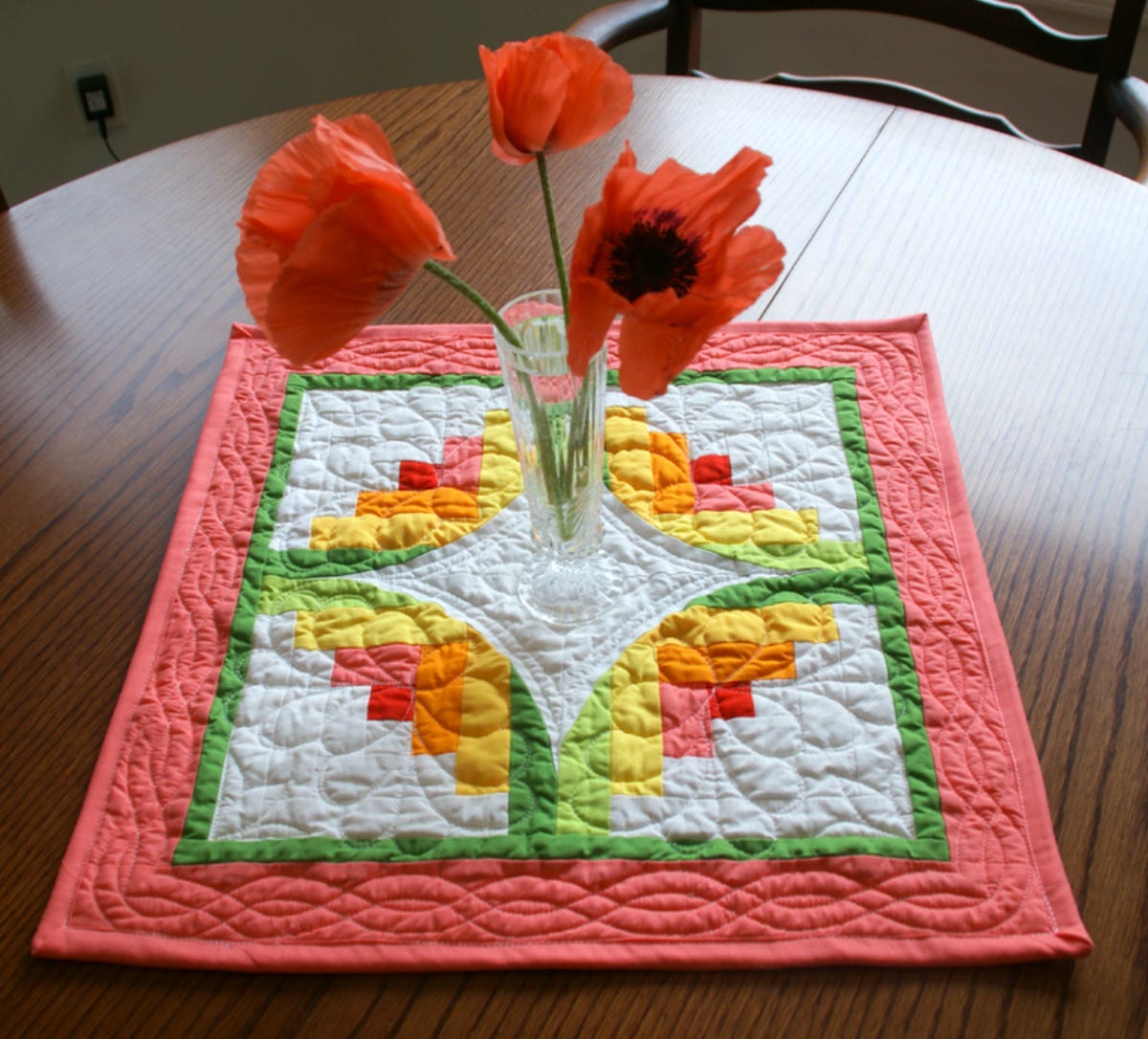 Summer Quilting Project: Curvy Log Cabin Table Topper
