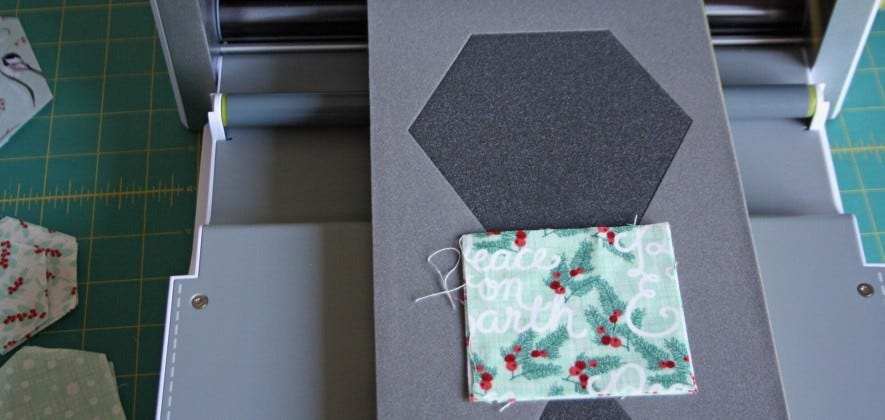 Modern Holiday Hexagon Placemats: A Quilting Tutorial