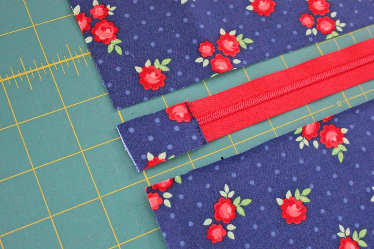 Quilted Pennant Pillow Tutorial with the New GO! Pennants Die