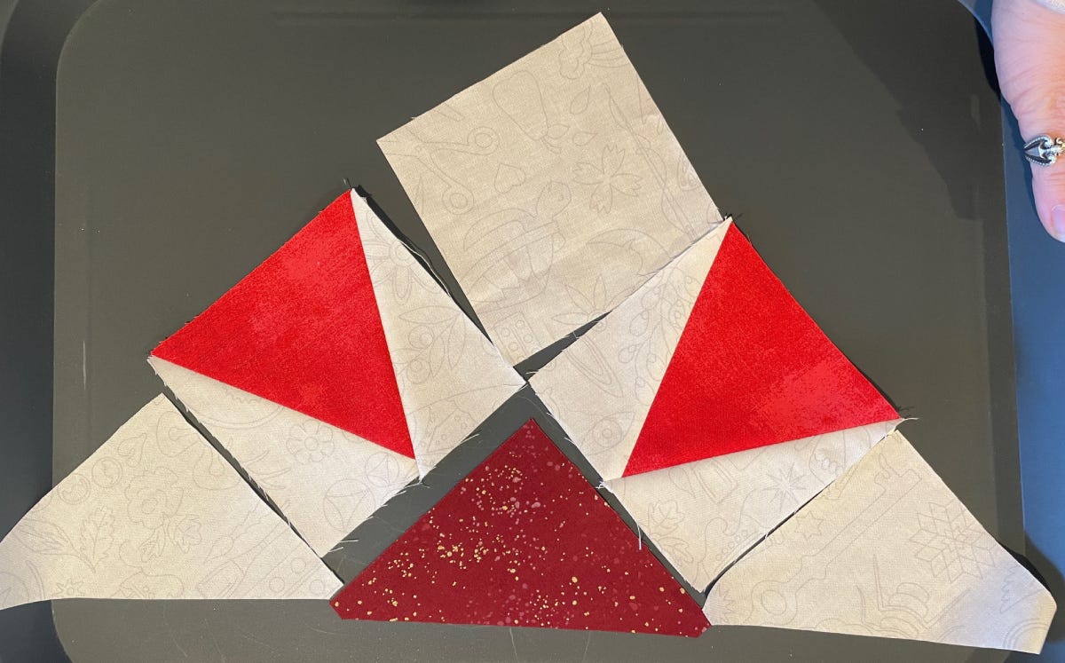 A Festive Holiday Quilt To Adorn Any Home