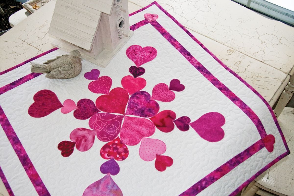 7+ Valentine's Day Quilt Projects You'll Heart
