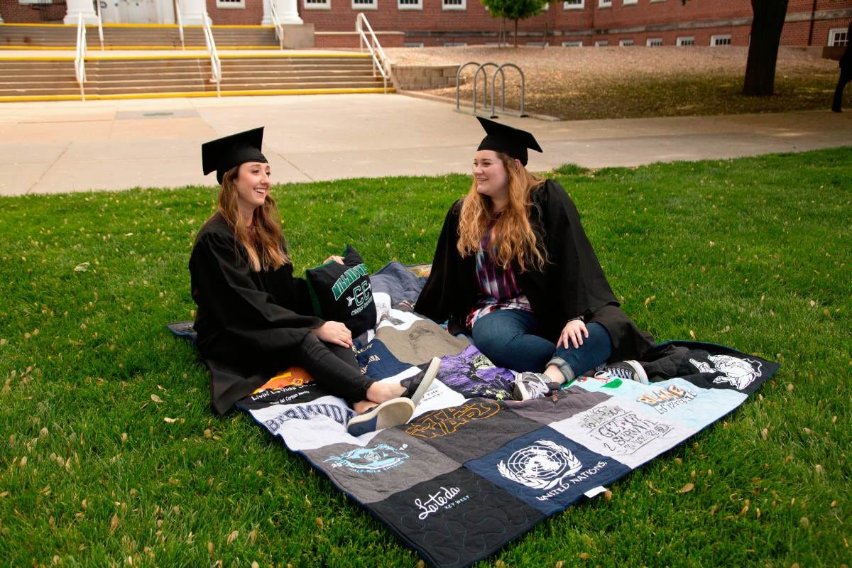 Memory Quilts: Creating Quilts of Comfort