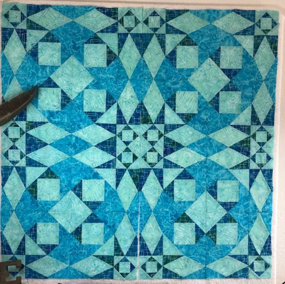 Storm at Sea + Snail's Trail = Breezy Tidal Waves Quilt Pattern